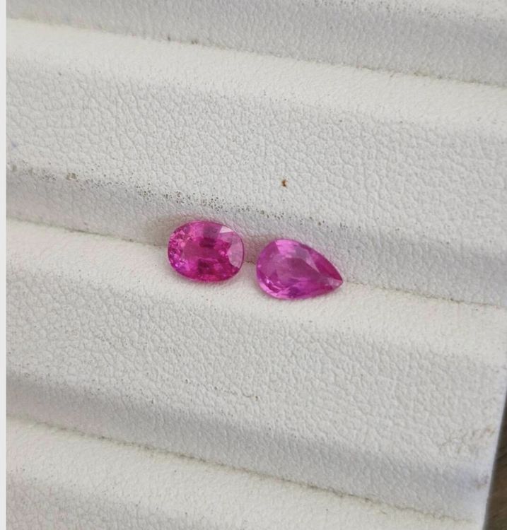 1.39cts Saphir Rose 2pcs Non Chauffe Poire et Ovale 3x4mm (Neuf avec ...