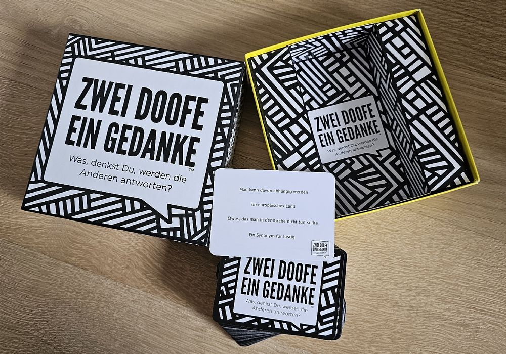 Kartenspiel Zwei Doofe - 1 Gedanke (Neu (gemäss Beschreibung)) in Mels ...