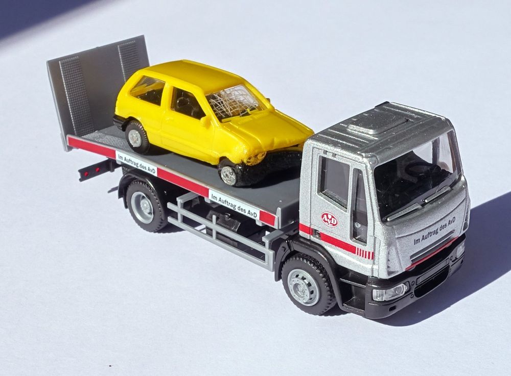 Iveco AVD Abschleppwagen Rietze 1:87 mit Unfallwagen | Kaufen auf Ricardo