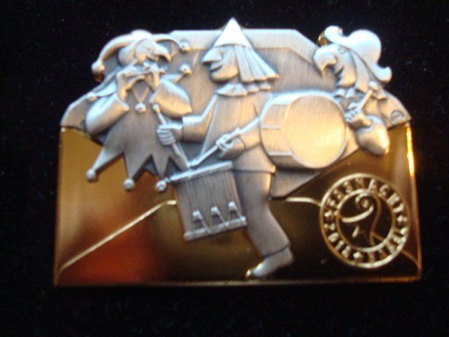 Gold 2018 (Neu (gemäss Beschreibung)) in Riehen für CHF 19 – mit Lieferung auf Ricardo kaufen