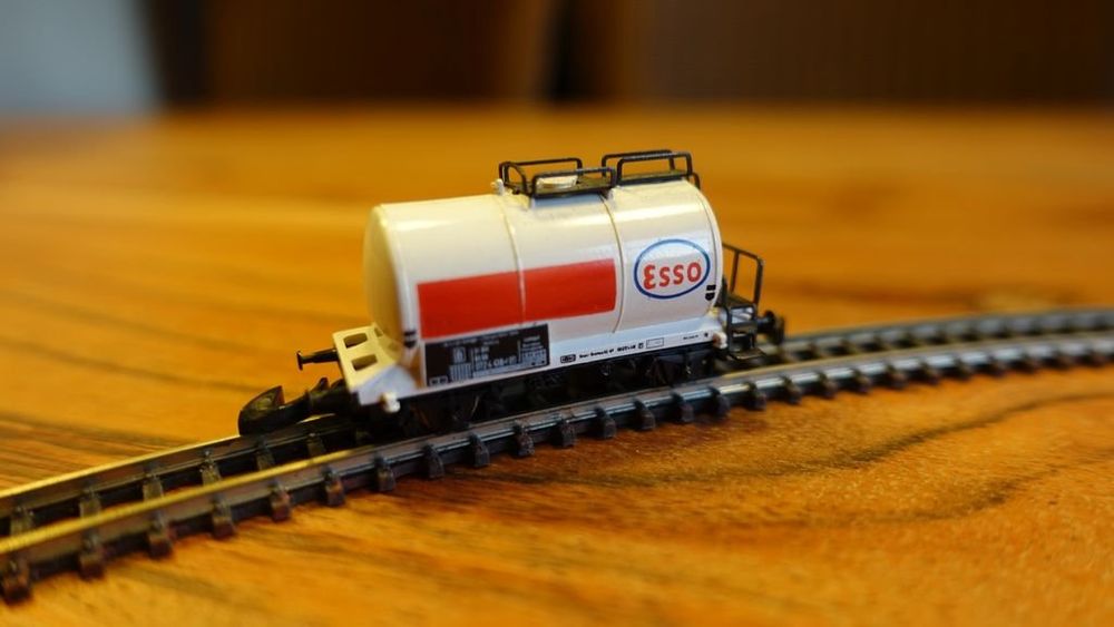 Märklin Spur Z-8612 - Kesselwagen Esso DB (1) | Kaufen auf Ricardo