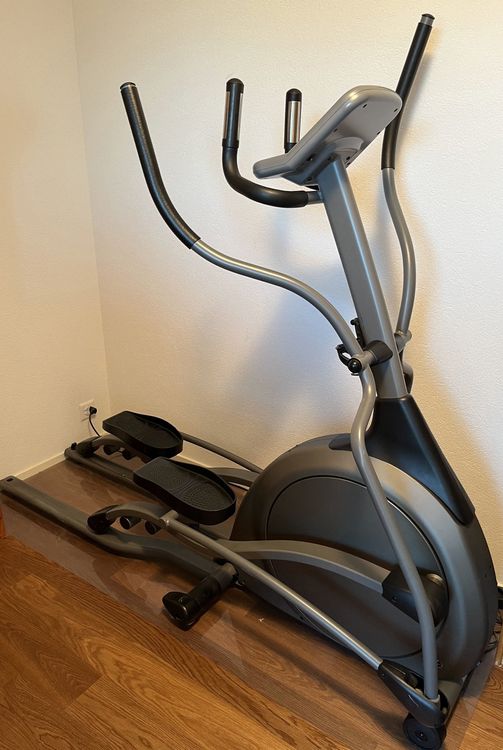 Crosstrainer X6200 HRT - Profimodell aus 1er Hand (Gebraucht) in Zug ...