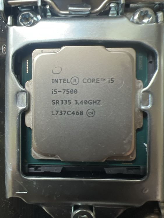 Intel i5-7500 + motherboard (Gebraucht) in Cortaillod für CHF 40 – mit ...