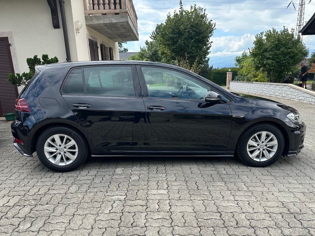 VW Golf 1.5 TSI EVO Comfortline DSG (D'occasion) à Mont-sur-Lausanne ...