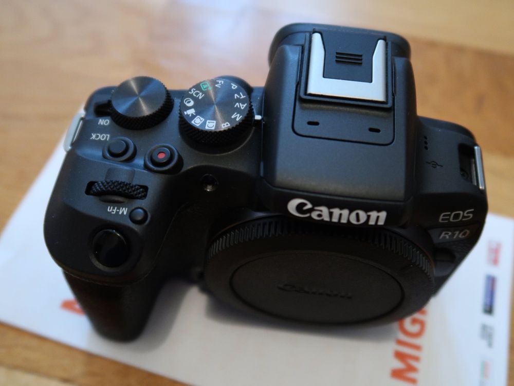 Canon EOS R10 Body mit Garantie | Kaufen auf Ricardo