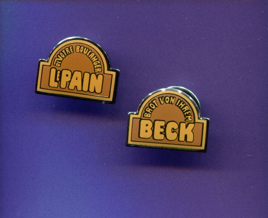 2 Pins BROT VON IHREM BECK | Kaufen auf Ricardo