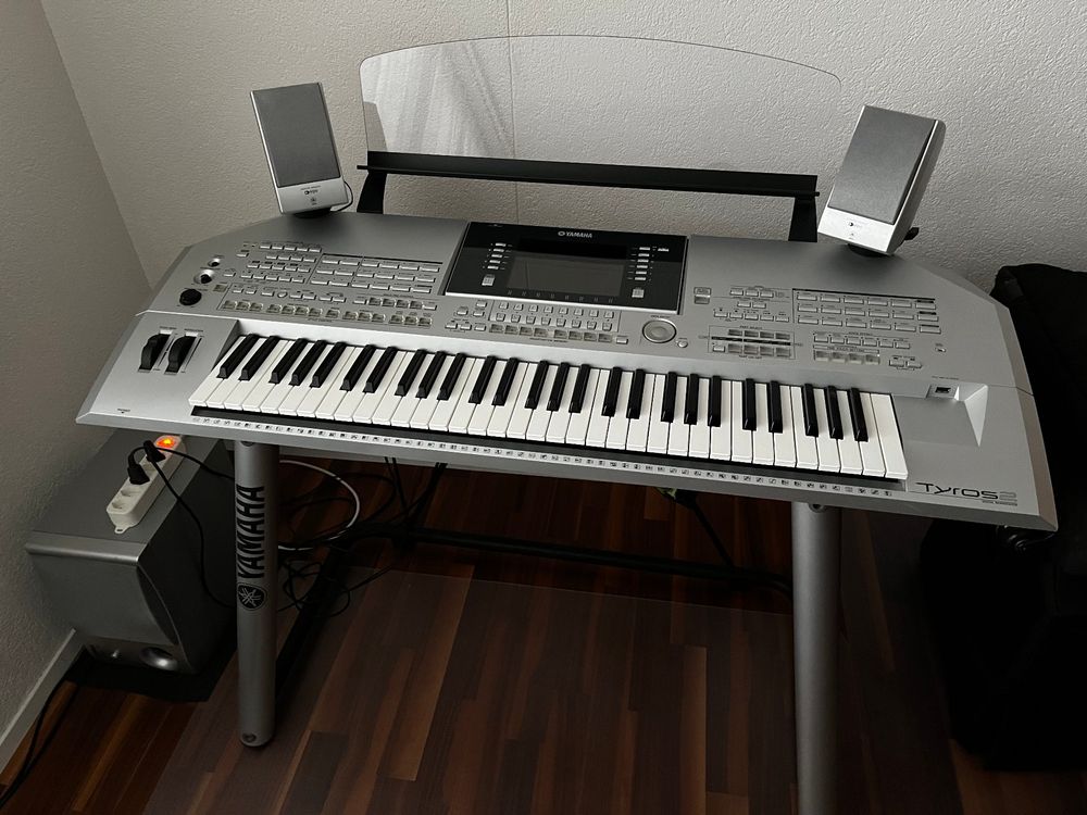 Keyboard Yamaha Tyros 2 (Gebraucht) in Muotathal für CHF 440 – nur ...