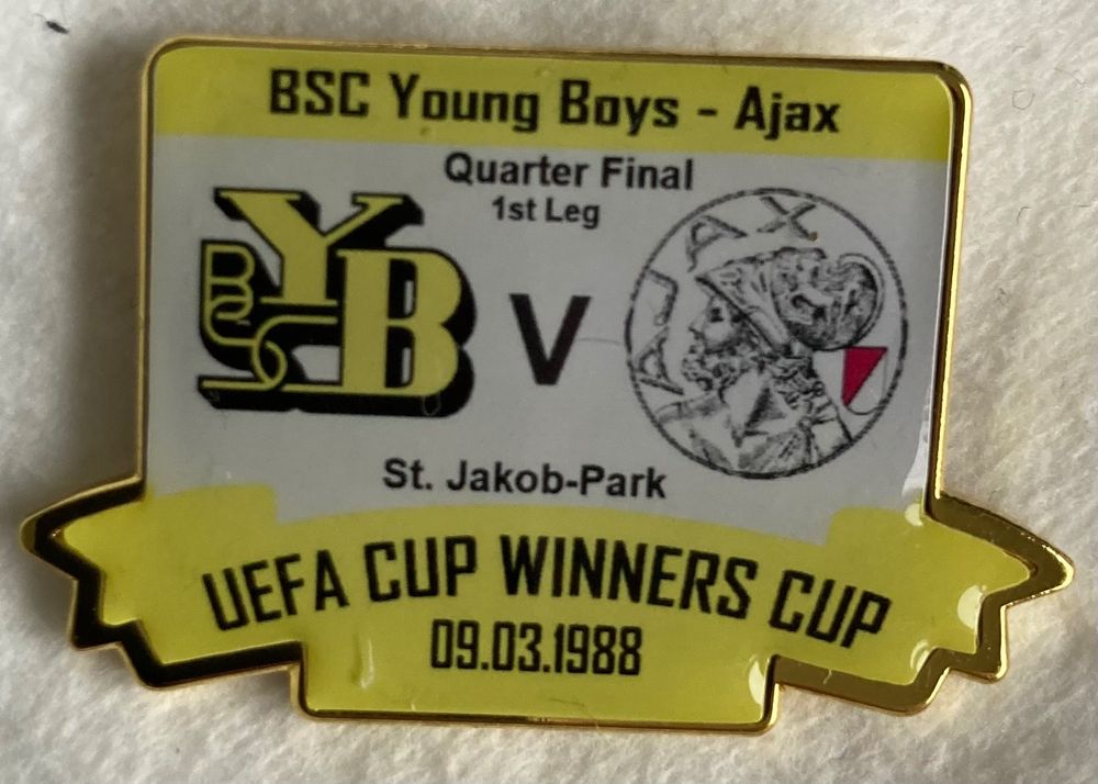 BSC Young Boys Pin / YB - Ajax Amsterdam UEFA Cup 1988 | Kaufen auf Ricardo