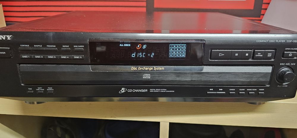 Sony CD Player CDP-CE215 5Fach wechsler | Kaufen auf Ricardo