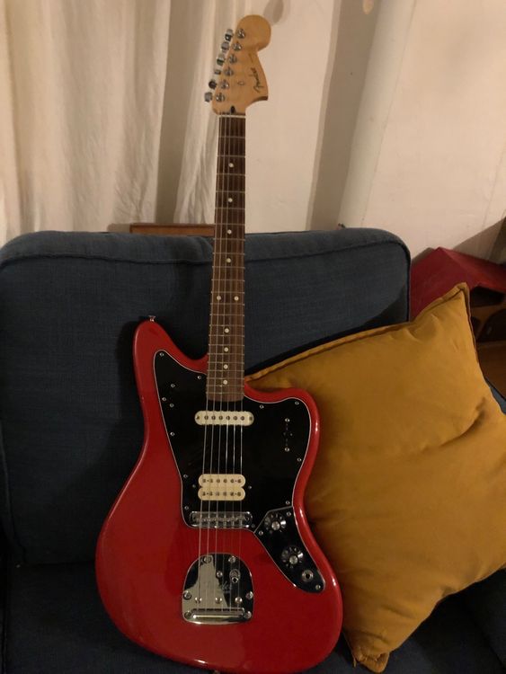 Fender Jaguar Player Fiesta Red (MIM 2018) + Flight Case (D'occasion) à Hornussen pour CHF 570 ...