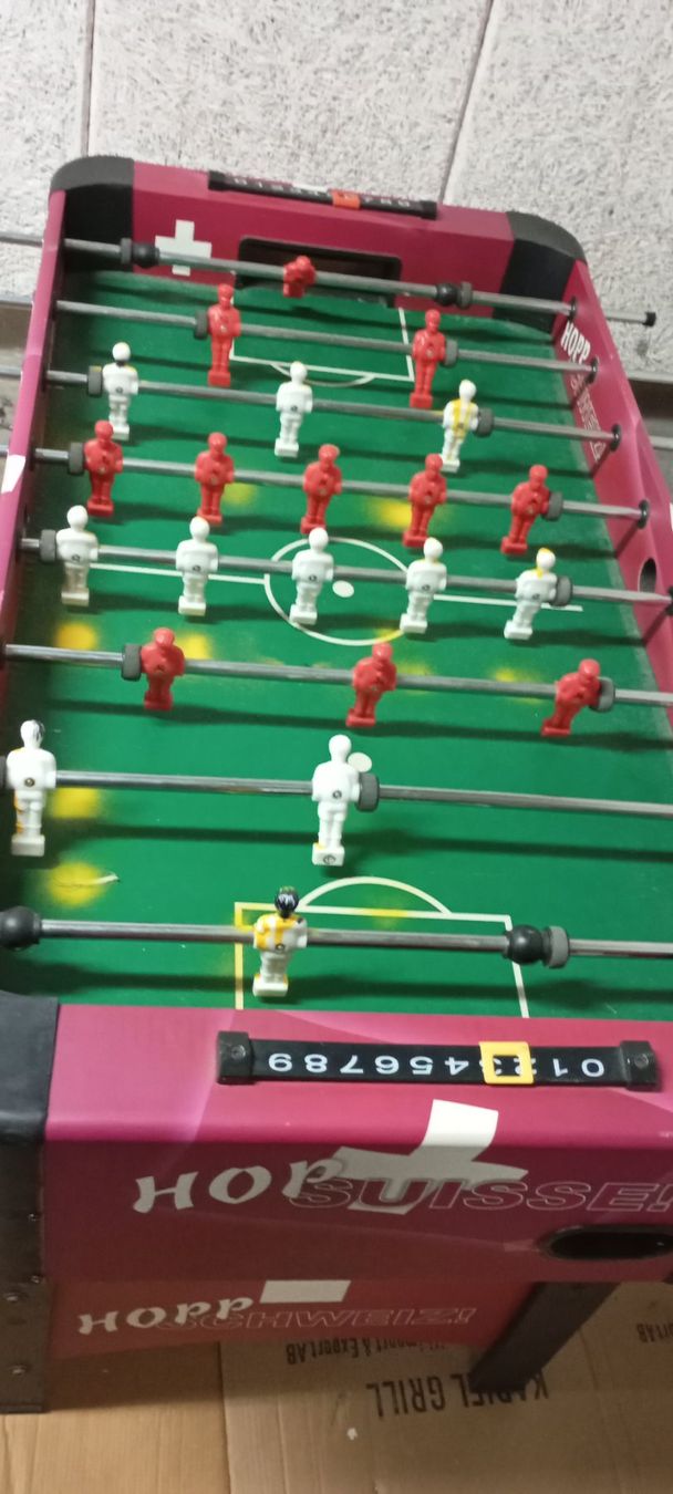 Töggelikasten / Tischfussballtisch Hopp Schwiiz Top Zustand! (Gebraucht ...