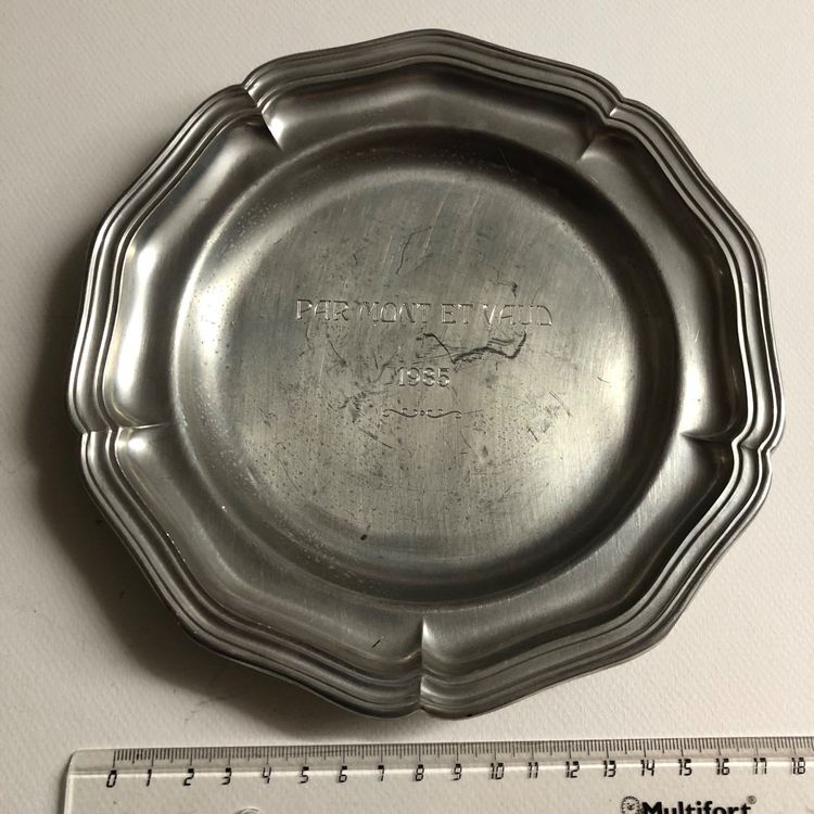 Assiette en étain, PAR MONT ET VAUD 1985, diamètre 20 cm (Gebraucht) in ...
