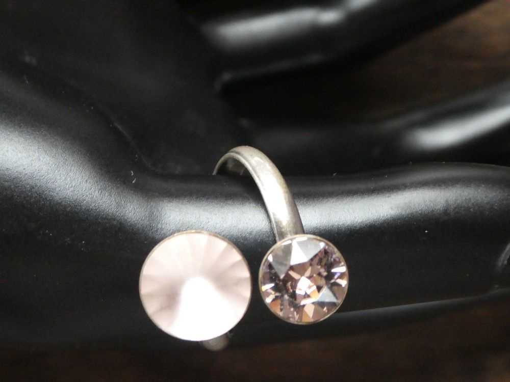 Ring mit zwei Swarovski -Steinen | Kaufen auf Ricardo