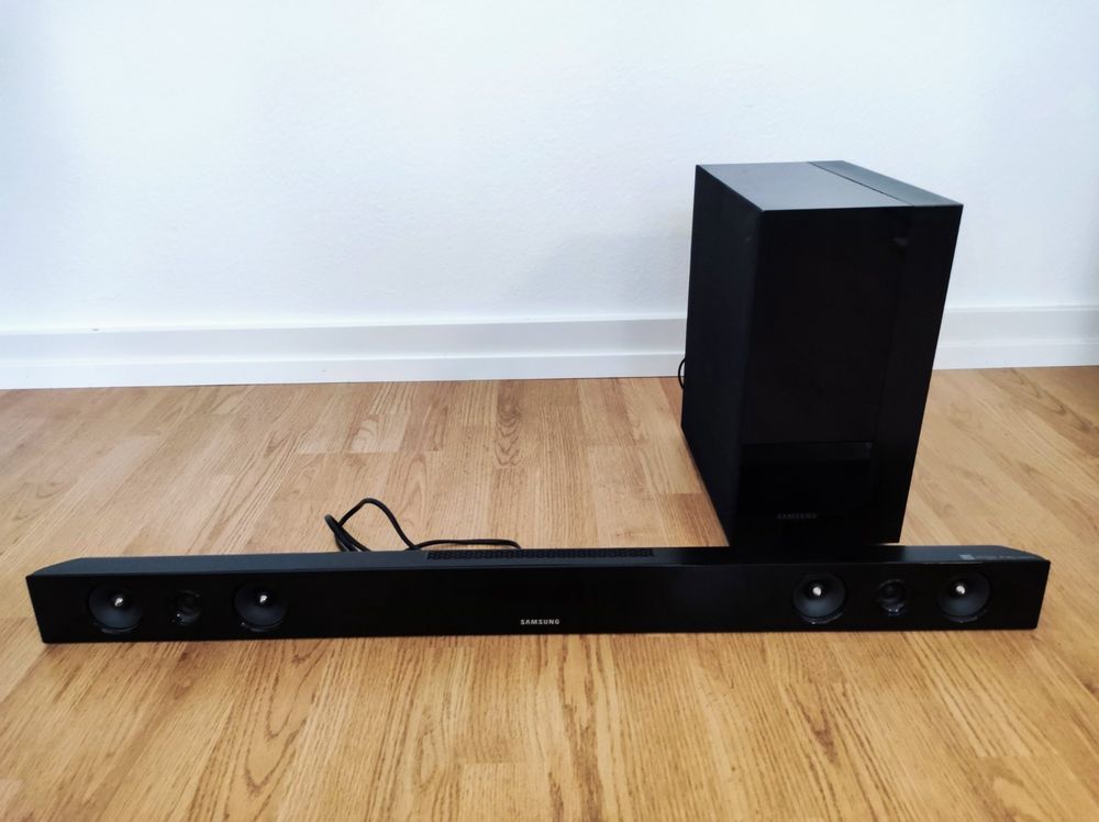 Soundbar - Samsung HW-F450 | Kaufen auf Ricardo
