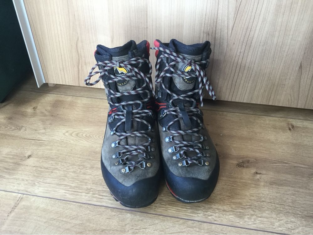 La Sportiva Nepal EVO Trek Bergschuh (44->43) | Kaufen auf Ricardo