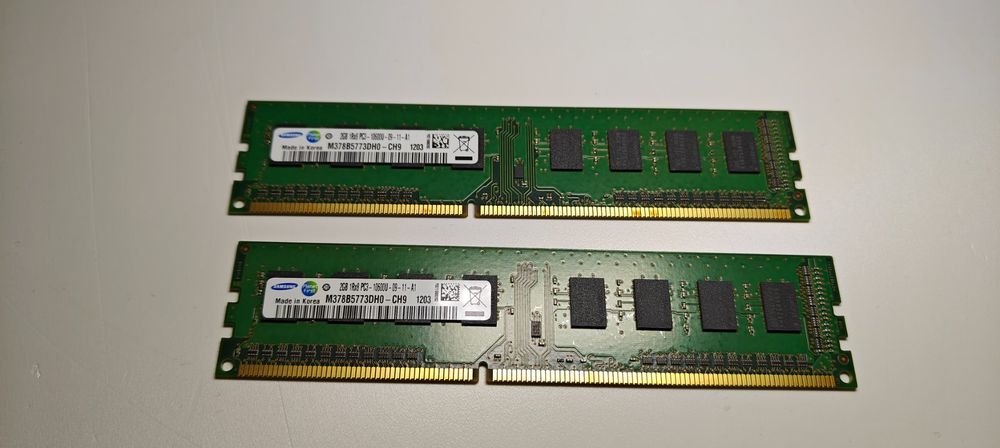 2 Ramsticks 2Gb 1Rx8 PC3-10600U-09-11-A1 (Gebraucht) in Safenwil für ...