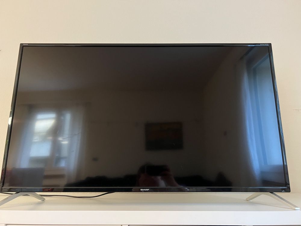 Sharp Full HD Smart TV 106 cm (Neu (gemäss Beschreibung)) in Luzern für ...