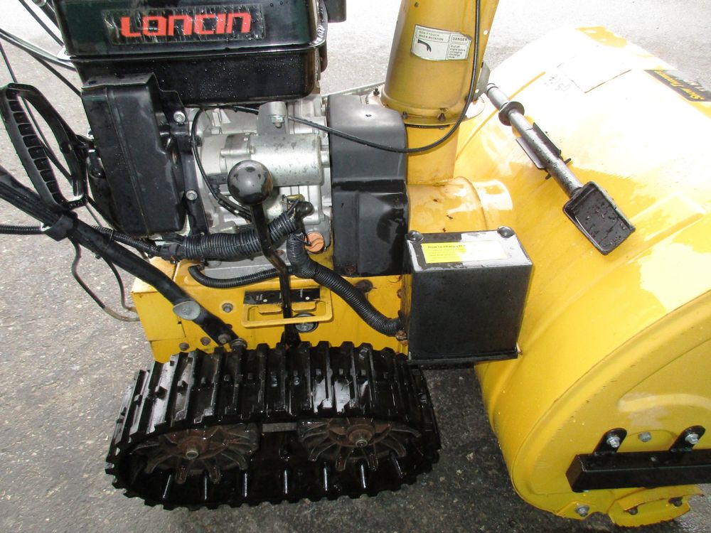 Schneefräse mit Raupen zweistufig Loncin 70cm 11HP | Kaufen auf Ricardo