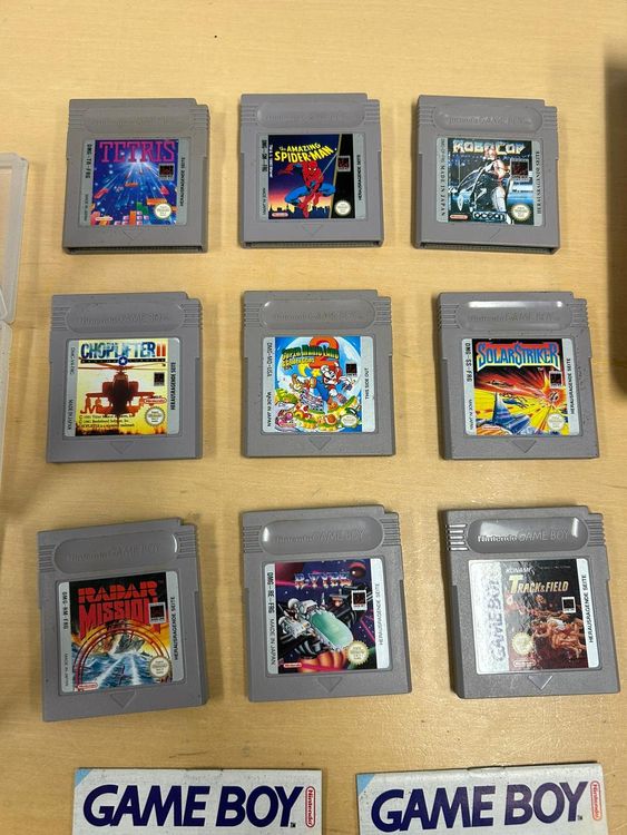 Gameboy mit Tasche, Lupe, Verbidungskabel und 9 Spielen (Defekt) in ...