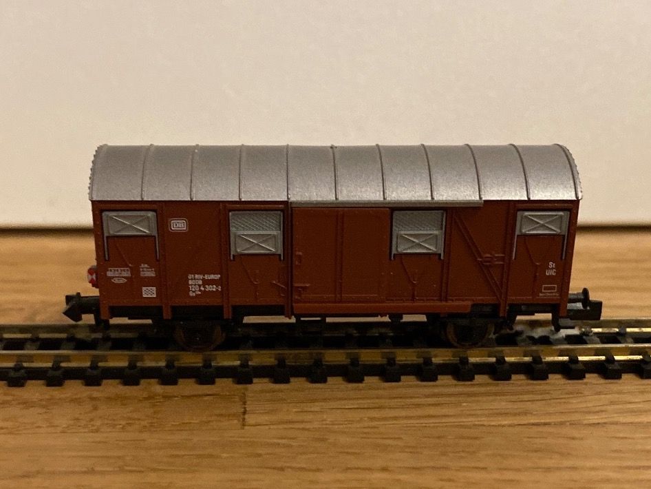 Fleischmann 8319 Gedeckter Güterwagen mit Schlusslicht (Neu (gemäss ...