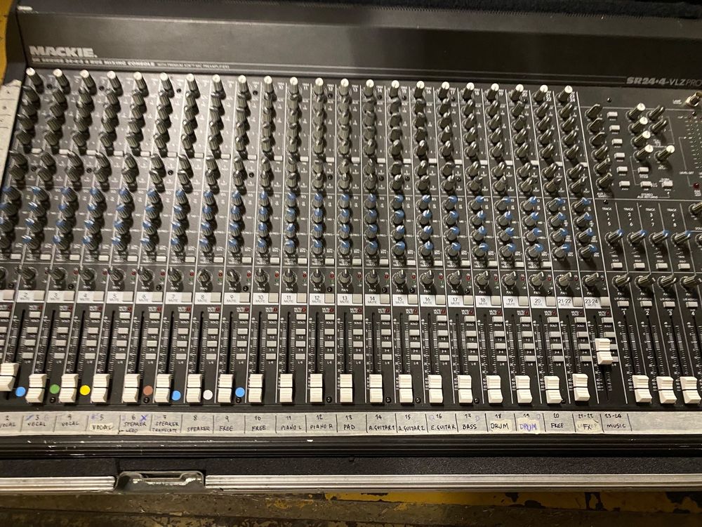 Mackie SR24-4 VLZ Pro Mischpult inkl. Case (Défectueux) à Seuzach pour ...