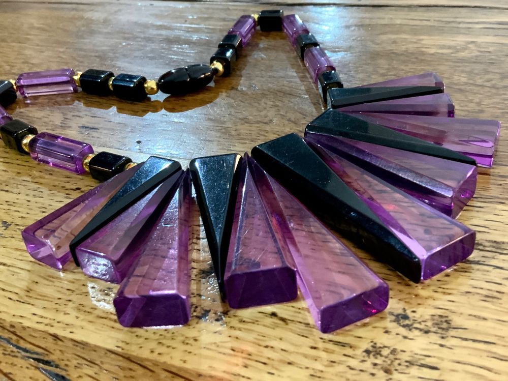 ART DECO COLLIER LUCITE FRANKREICH UM 1930, MEGA STÜCK (Gebraucht) in ...