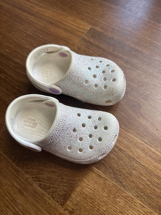 Crocs 23/24 (Gebraucht) in Bonstetten für CHF 10 – mit Lieferung auf ...