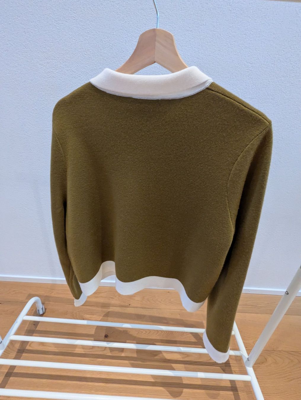 Sezane Gilet Betty vert olive détails écru T. 40 (Neuf (Voir ...