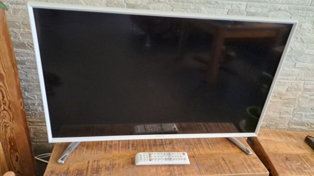 Smart TV 32 Zoll | Kaufen auf Ricardo