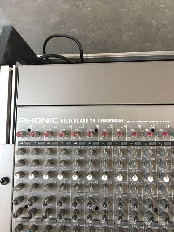 Mischpult Phonic Helix 24U | Kaufen auf Ricardo