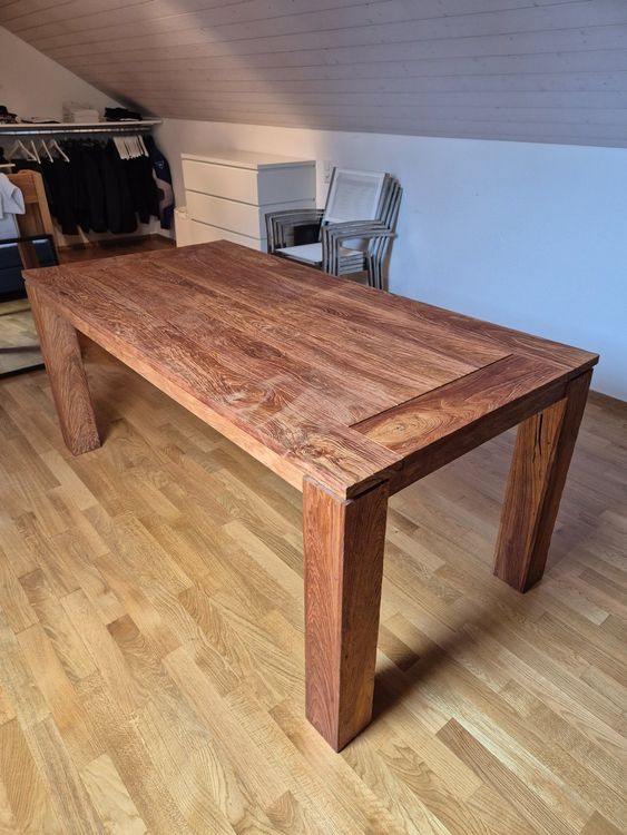 Massiver Holztisch - einwandfreier Zustand (Gebraucht) in Sissach für CHF 199 – nur Abholung auf ...