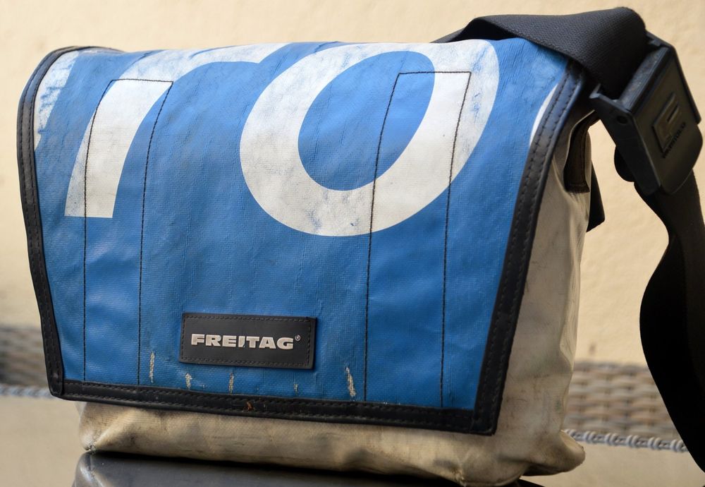 Tasche / Sac Freitag F14 DEXTER (Gebraucht) in Collonges für CHF 85 ...