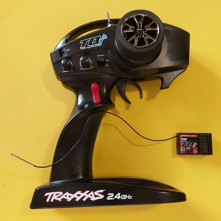 Traxxas Nr. 6530 und 6533 / 4-Kanal Sender / TSM Empfänger (Neu (gemäss ...