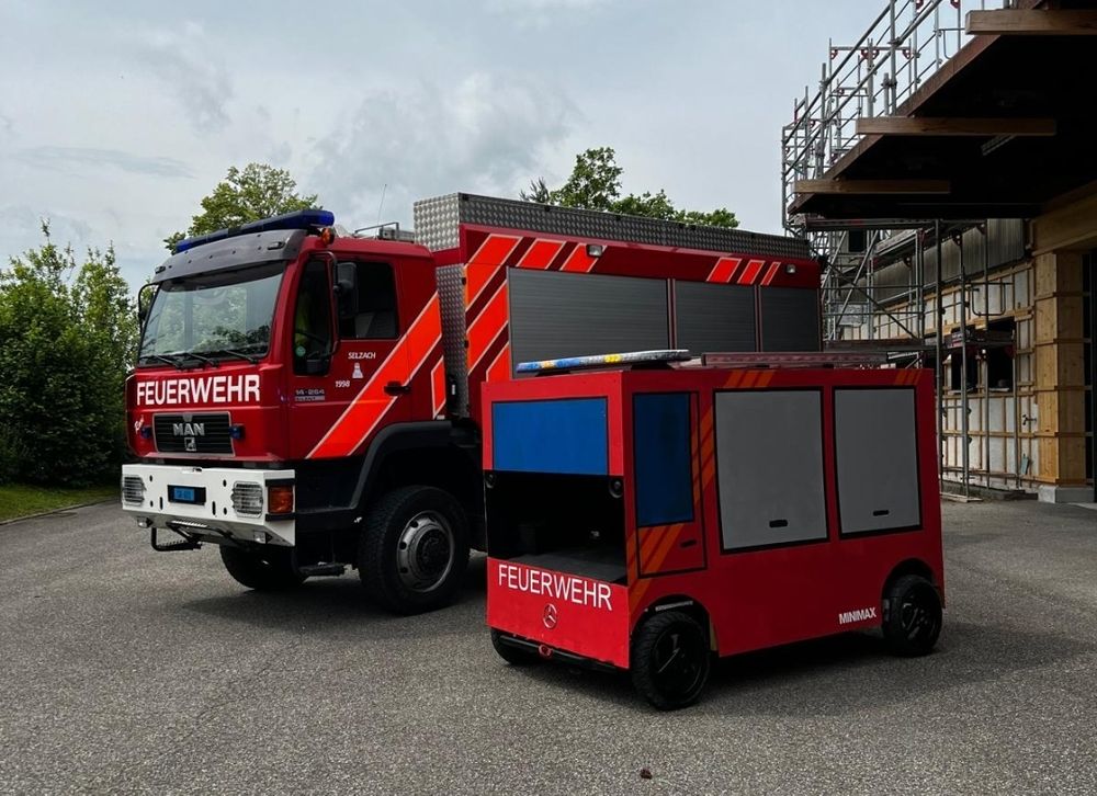 Erstaunlich Feuerwehr Vorfuhrfahrzeuge Kaufen Fotos