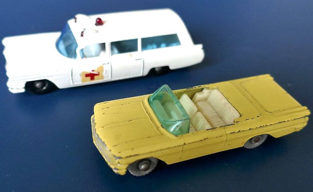 2 Modellautos Lesney/Matchbox Cadillac, Pontiac, 1960er | Kaufen auf ...
