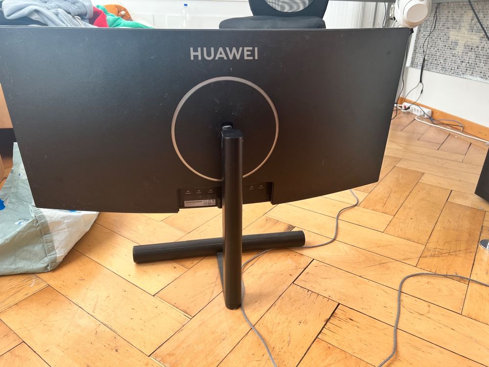 Huawei Monitor Curved 34 Zoll, Top Zustand, Winter Deal (Gebraucht) in ...