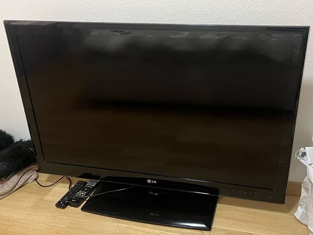 LG 42LE5300 LED-LCD TV, 42" Diagonale (Gebraucht) in Laupen BE für CHF ...