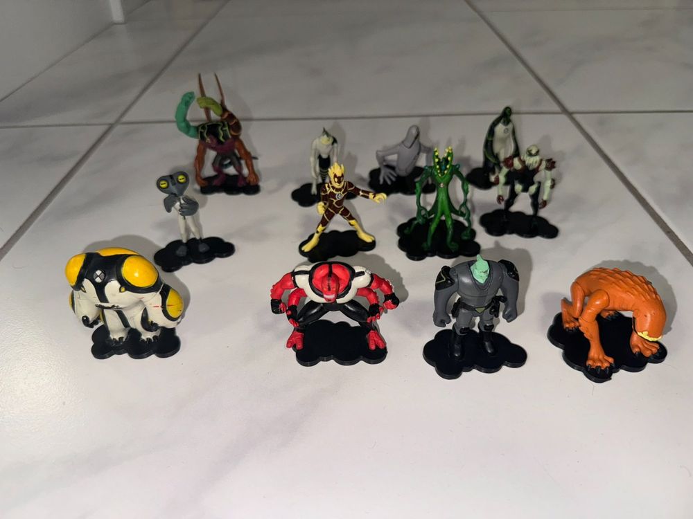 Ben-10 Kleine Figuren 13 Stück (Gebraucht) in Schinznach Bad für CHF 4 ...