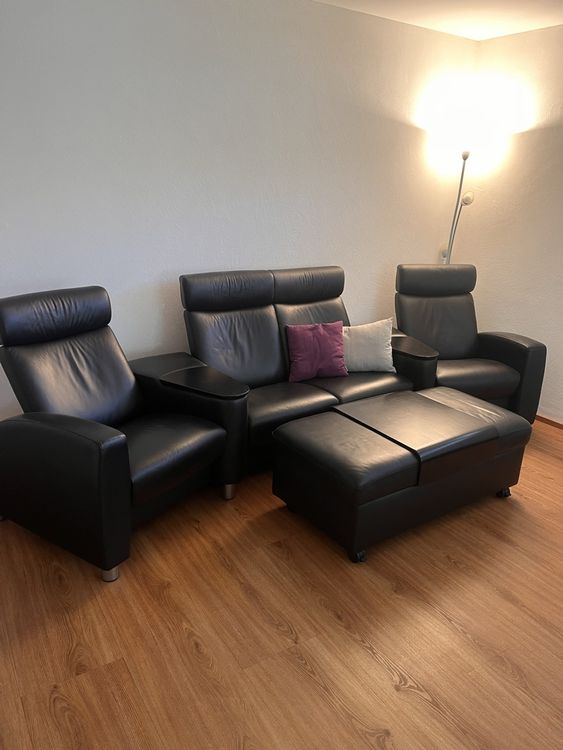 Stressless Leder-Sofa mit Hocker - Relaxfunktion (Gebraucht) in ...