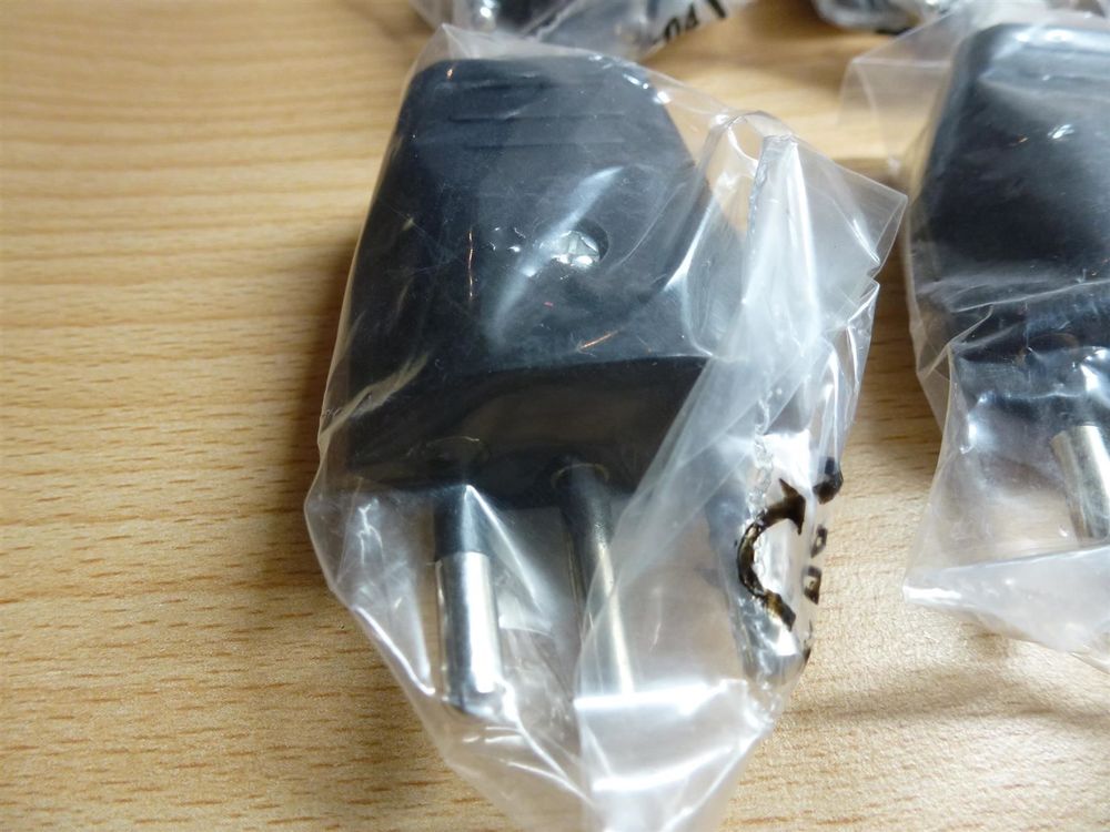 10 Stecker Typ12 schwarz | Kaufen auf Ricardo
