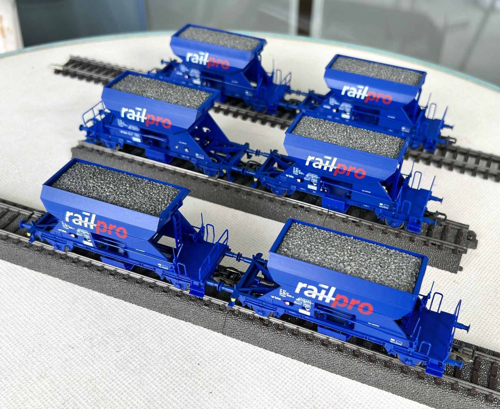 BLS Railpro Schotterwagen, Bauart Fccpps, Epoche VI Roco AC (Gebraucht ...