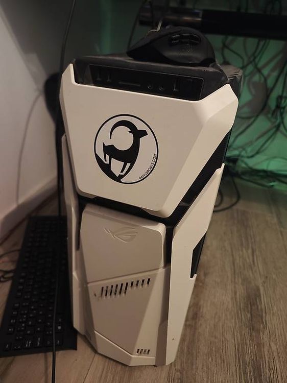 PC gaming ASUS ROG (D'occasion) à Veyrier pour CHF 400 – avec livraison ...