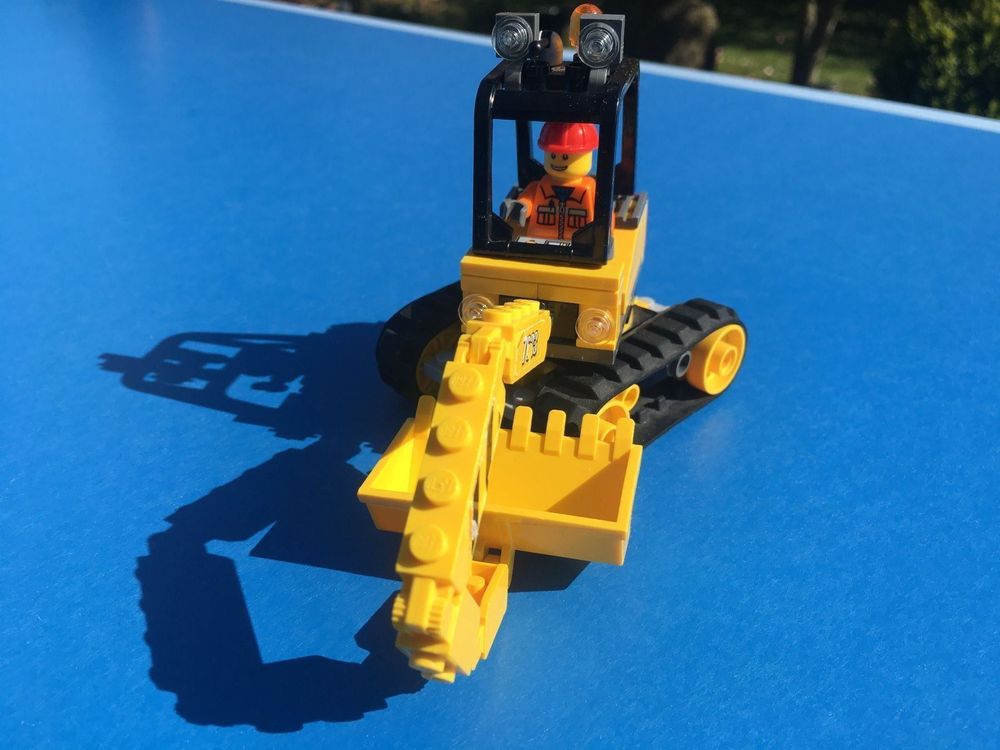 Lego City Bagger 7633 (Gebraucht) in St. Urban für CHF 8 – mit ...