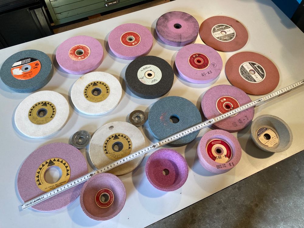 Schleifscheiben, Schleifsteine, Schleifmaschine (Gebraucht) in Wynigen ...