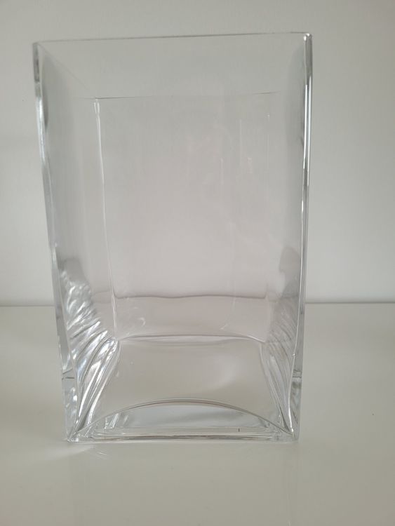 Vase carré en verre élégant et moderne (20cm de haut) (Gebraucht) in St ...