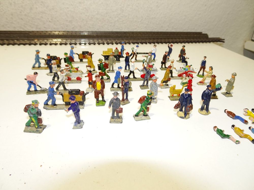 50 Märklin Metall Figuren Personen HO Diverse (Gebraucht) in für CHF ...