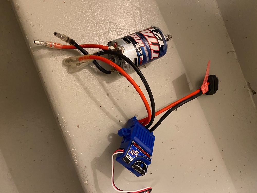 Traxxas Fahrregler XL 5 inkl. Titan 12T Motor (Gebraucht) in Buttisholz ...