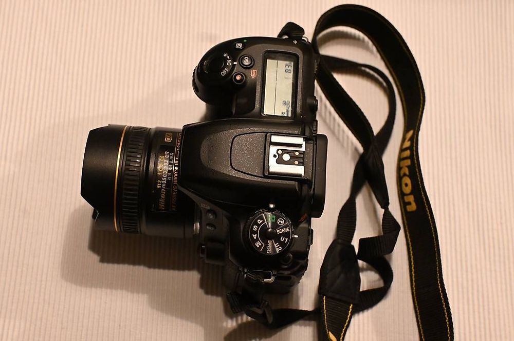 Gepflegte Nikon D7500 Body nur 4330 Auslösungen (Gebraucht) in ...