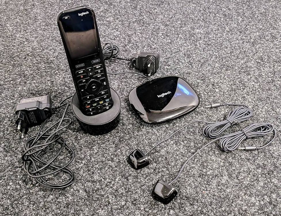 Logitech Harmony Elite + Hub (Gebraucht) in Böbikon für CHF 75 – mit ...