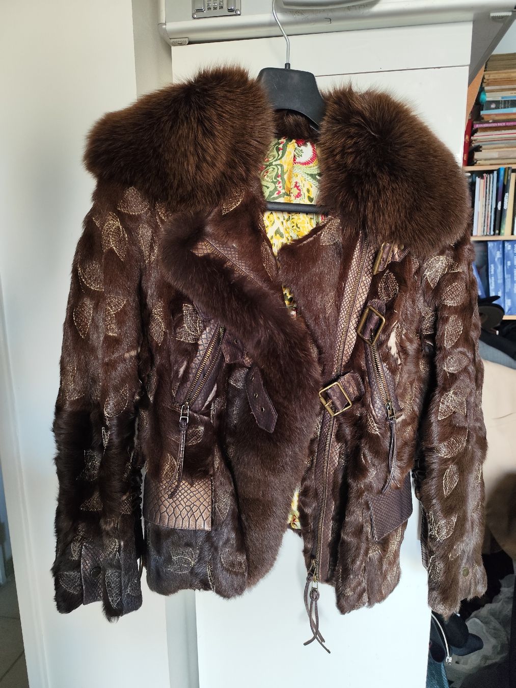 Blouson de caractère en fourrure (Neuf (Voir description)) à Montreux ...